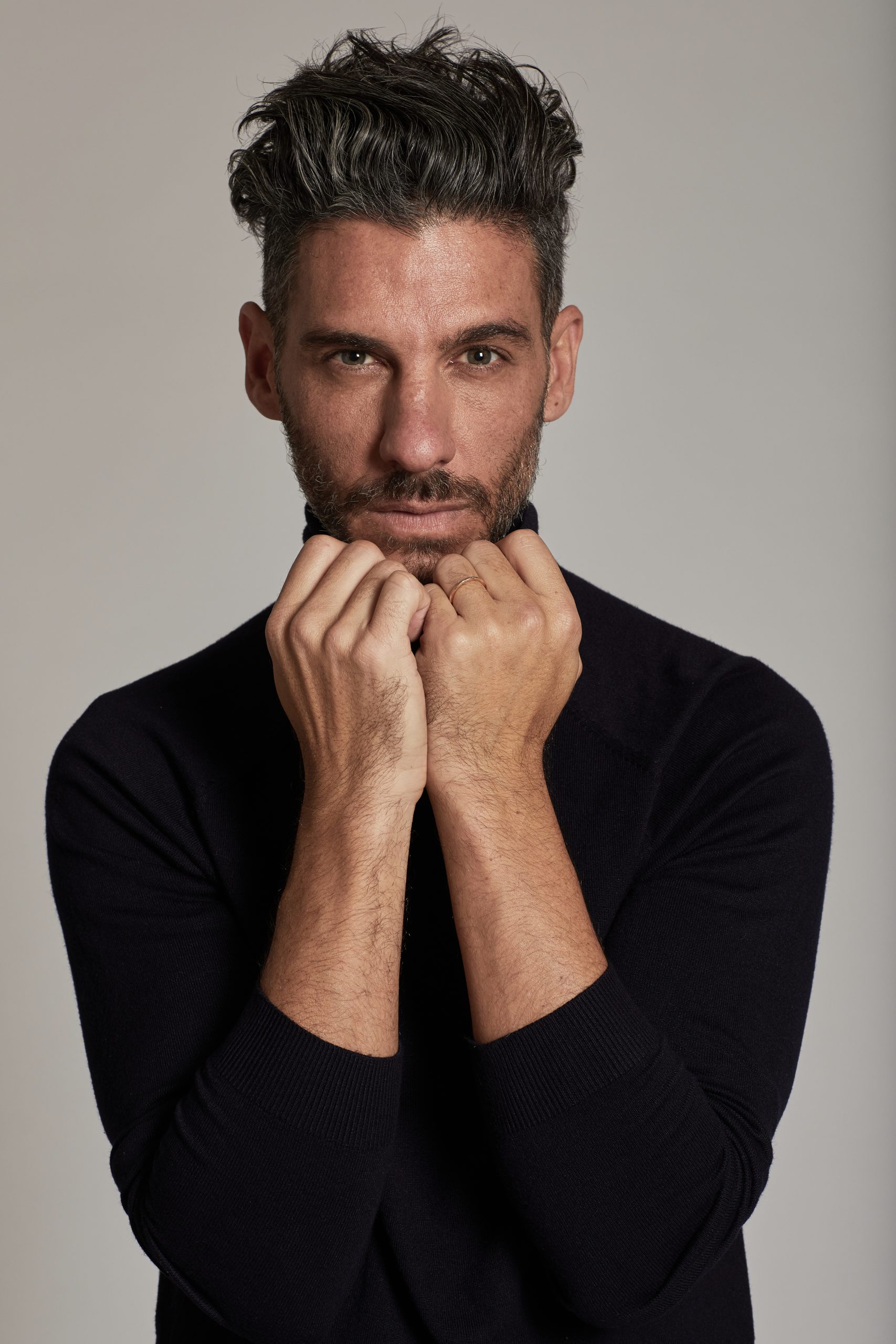 Lu Sapena charló con Erick Elías, actor de la exitosa serie "100 días ...