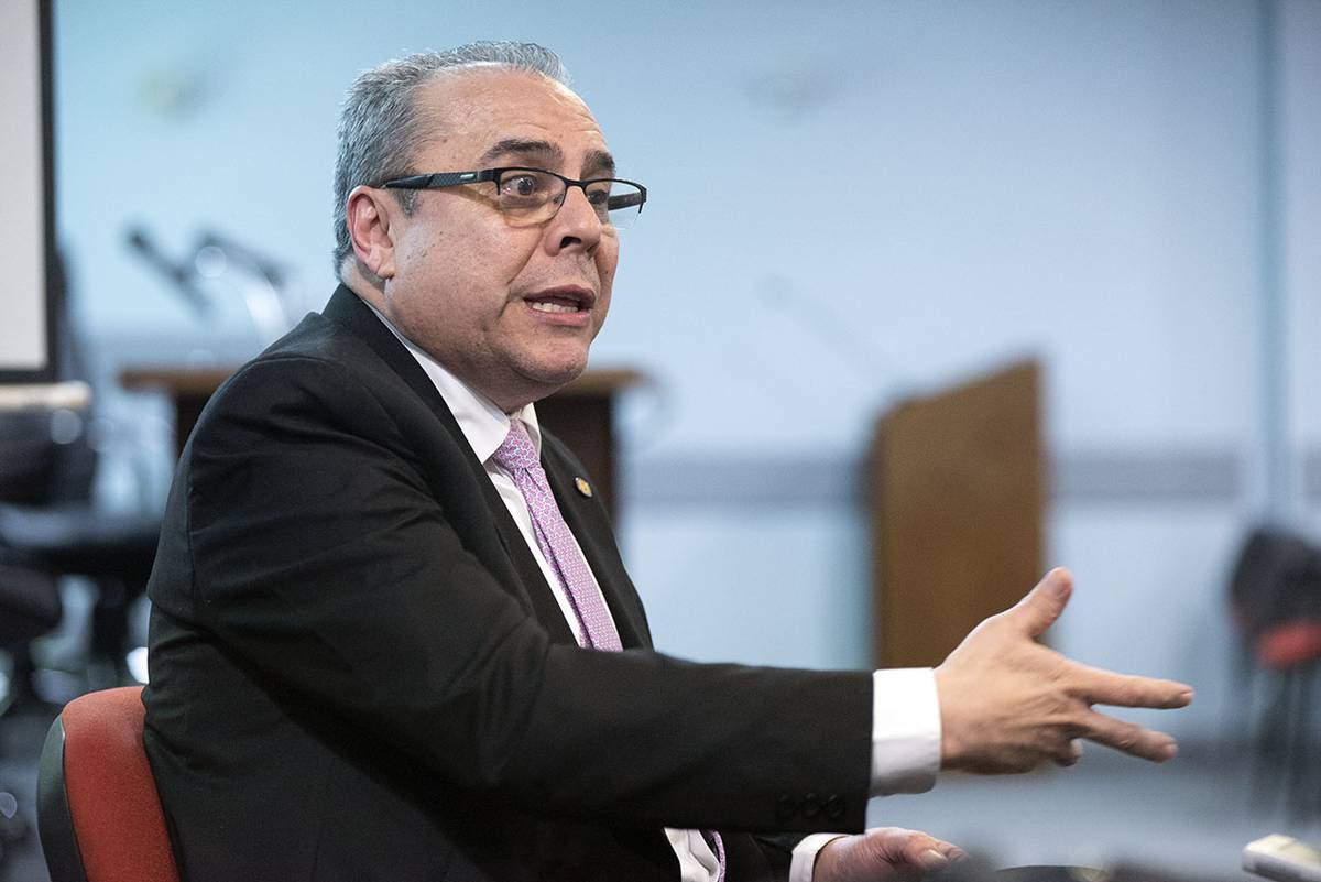 Roberto Escoto abandona el país y deja de ser representante de Paraguay ...