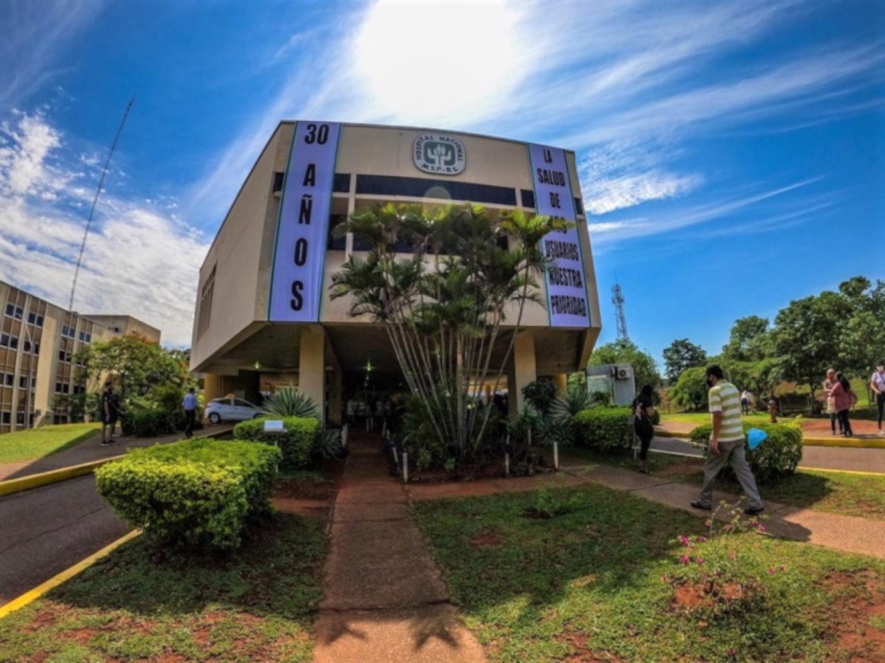 Tras parto en pasillo de hospital, anuncian intervención y posible ...